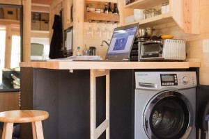 Lora’s Tiny House – Tiny House Swoon