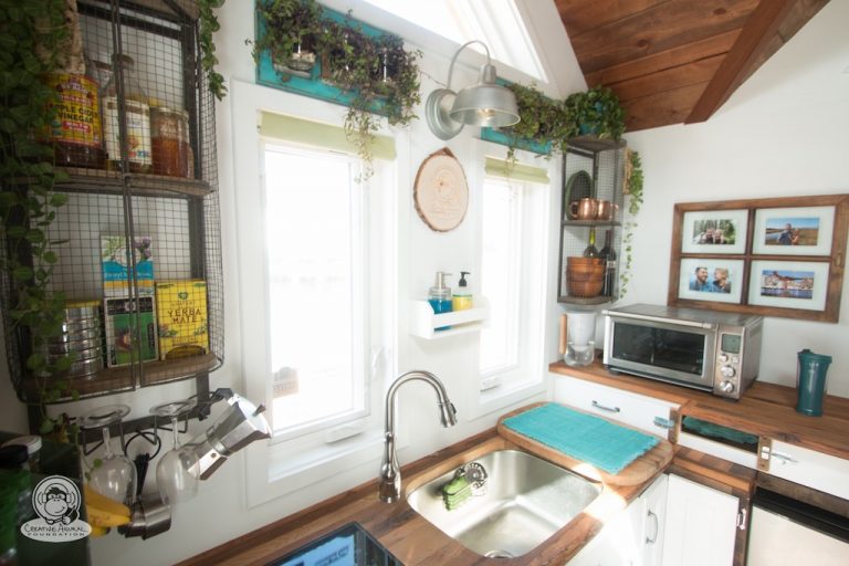 Creative Animal Foundation House – Tiny House Swoon