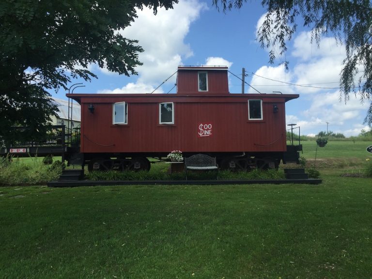 Soo Line Caboose – Tiny House Swoon