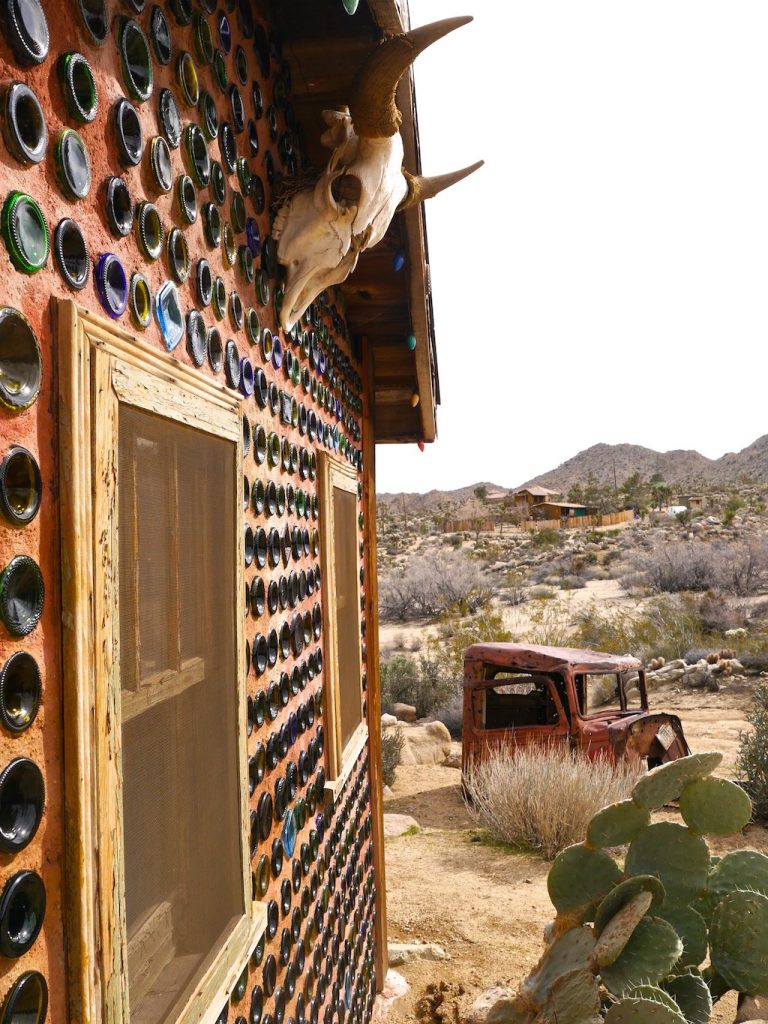 Wine Bottle House – Tiny House Swoon